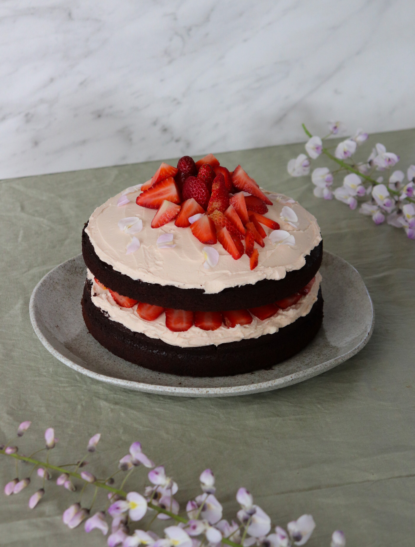 Food From Friends: Chocolate Cake with Buttercream & Strawberries ...